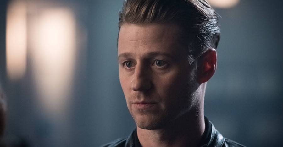Gotham Recap: Jim Gordon Stalks A Mild City