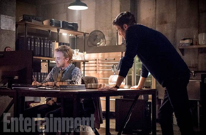 New Flash S3 Photos Offer First Look at Tom Felton's Julian Dorn