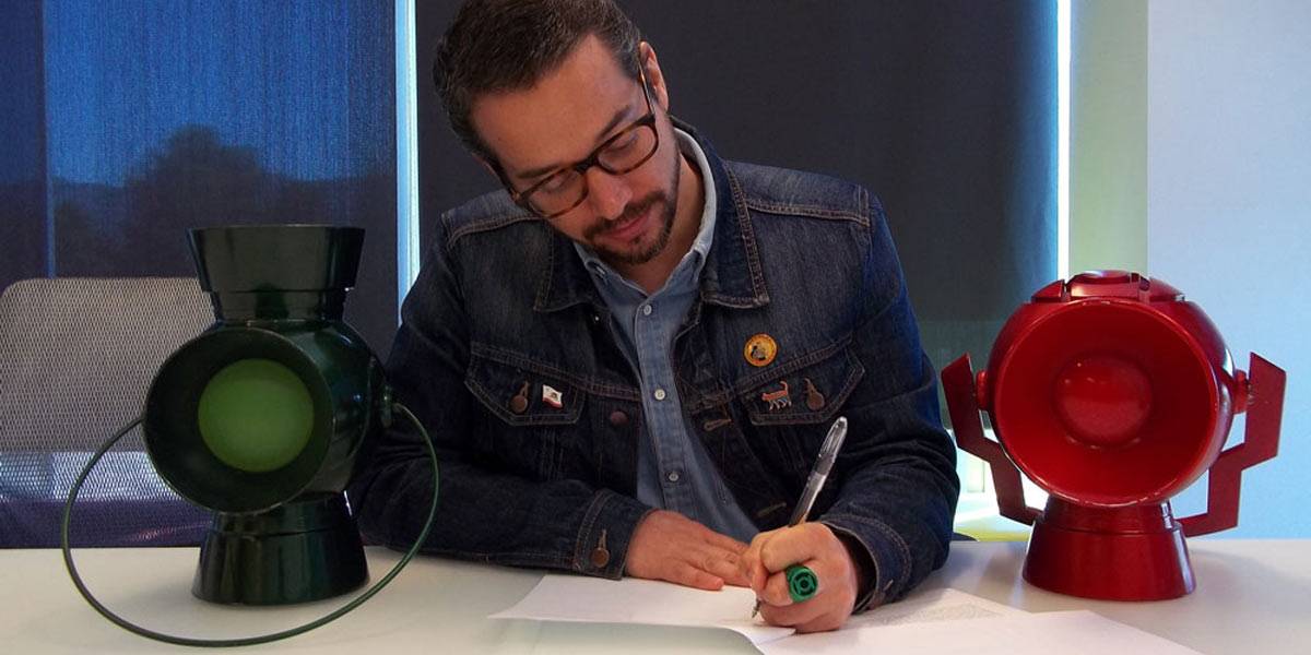 Green Lanterns Writer Sam Humphries Signs DC/Vertigo Exclusive