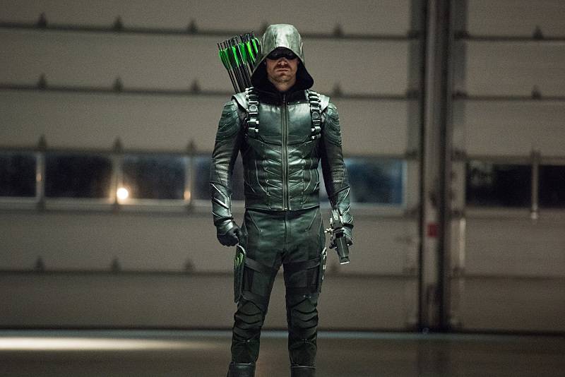 Arrow Adds A New Vigilante In Human Target Photos