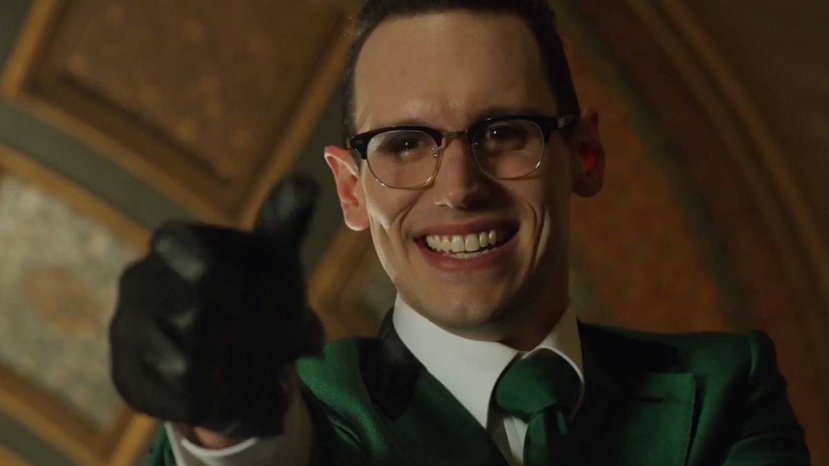 WATCH: The Riddler Dons A Familiar Outfit in Gotham Teaser