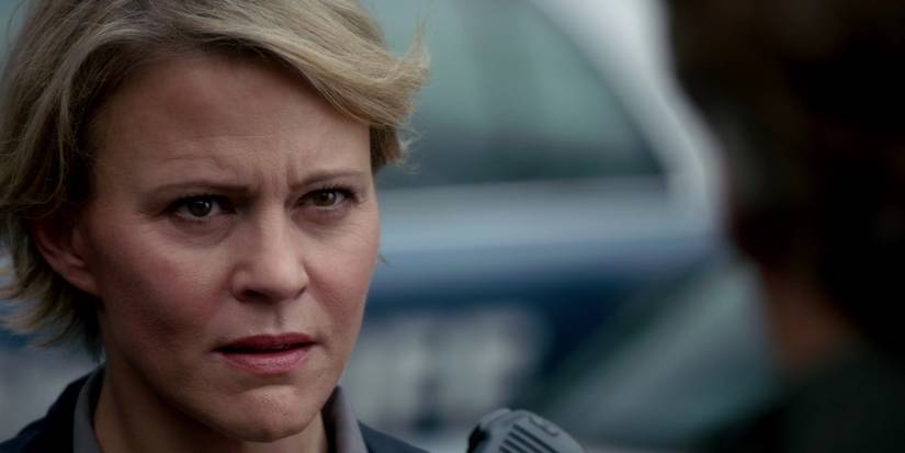 The Most Questionable Things Caroline Did in The Vampire Diaries