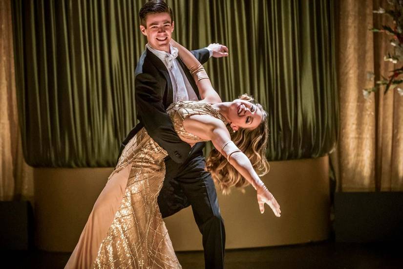 Flash & Supergirl Cut a Rug in New Musical Crossover Photos