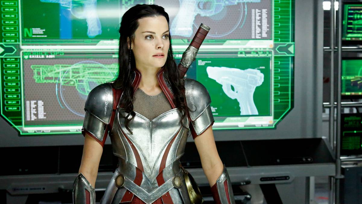 Does Thor: Ragnarok Feature Jaimie Alexander As Sif?