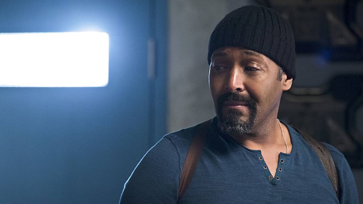 Joe West Plants Evidence in Trial of the Flash Teaser Trailer