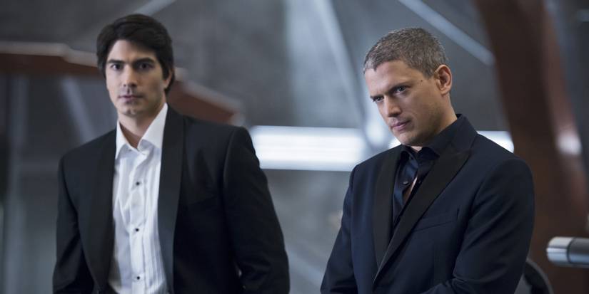 15 Reasons The Flash Is WORSE Than DC's Legends Of Tomorrow