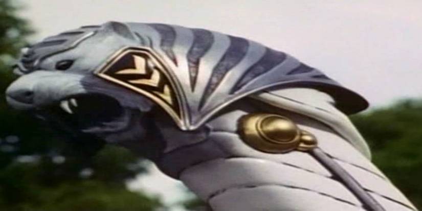 Mighty Morphin' Powerful Weapons: Top 15 STRONGEST Power Ranger Weapons