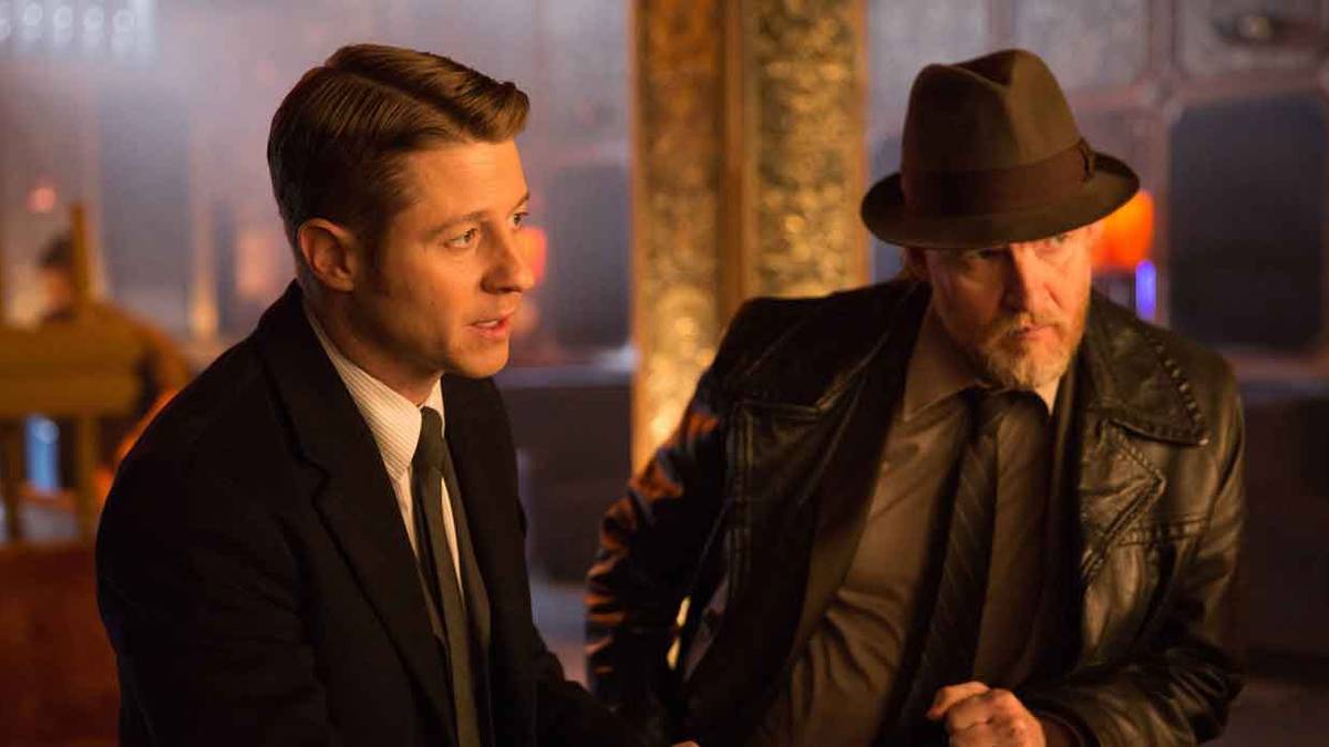 Gotham: Gordon & Bullock Will Have 'Major' Clash in Season 4