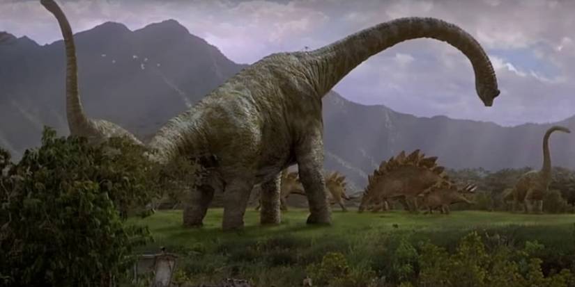 Scariest And Weakest Dinosaurs In Jurassic Park Films