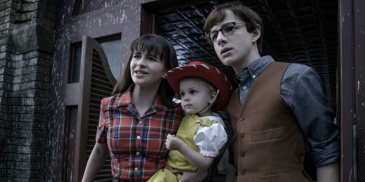 A Series of Unfortunate Events Season 2 Finale Introduces Kit Snicket