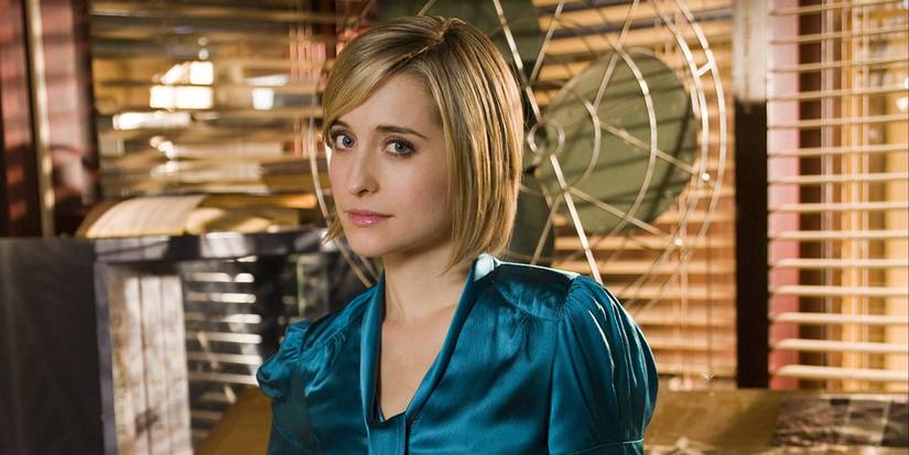 Smallville's Most Problematic Character Creates a Major Issue for the ...