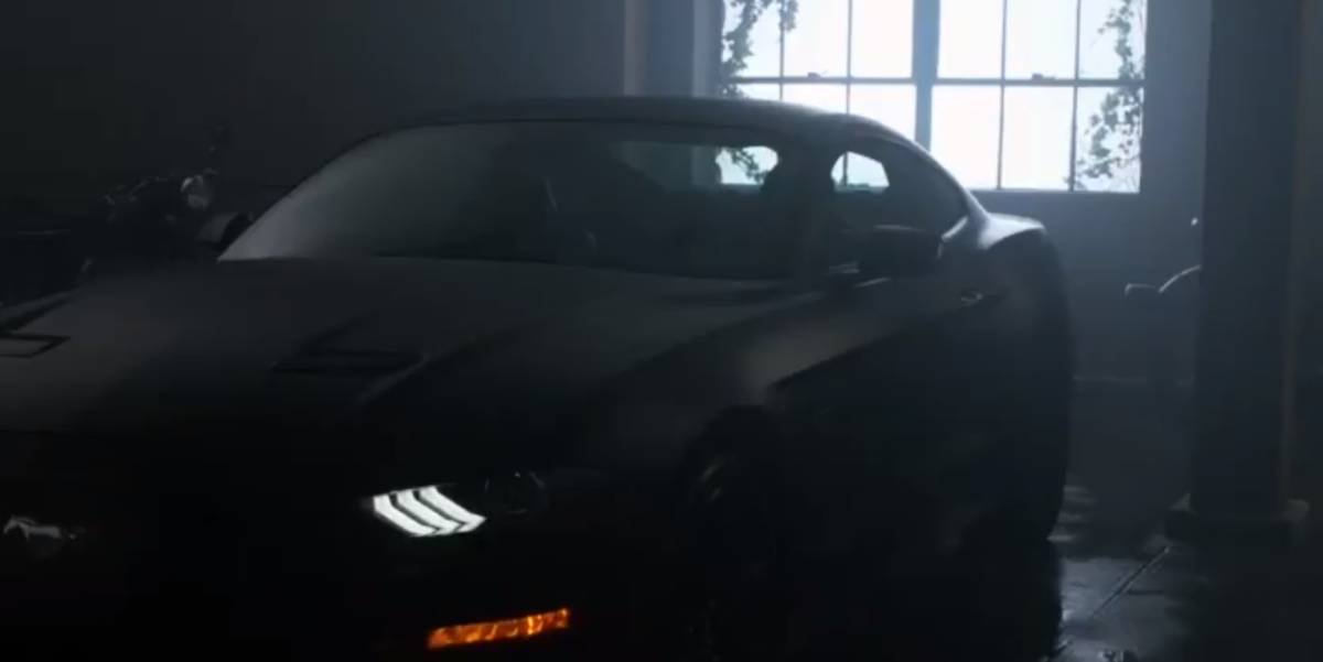 Gotham: Bruce Wayne's Batmobile Debuts