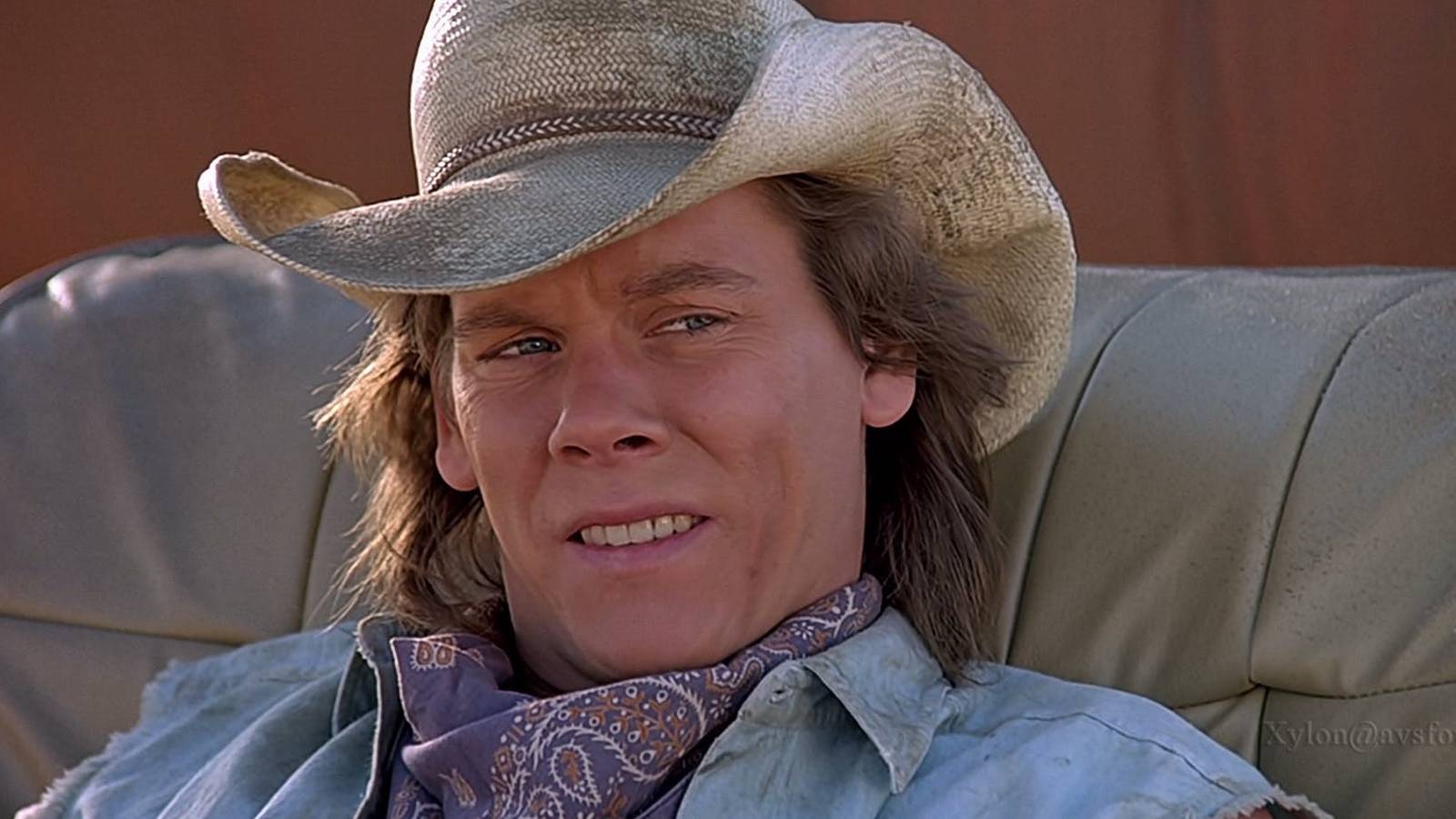 'It Will Not Be a Remake': Tremors Creators Tease New Movie (& Kevin ...