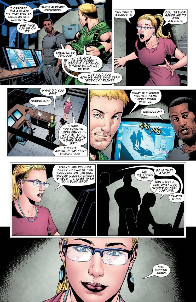 How Arrow's Felicity Smoak Made Her DC Universe Debut