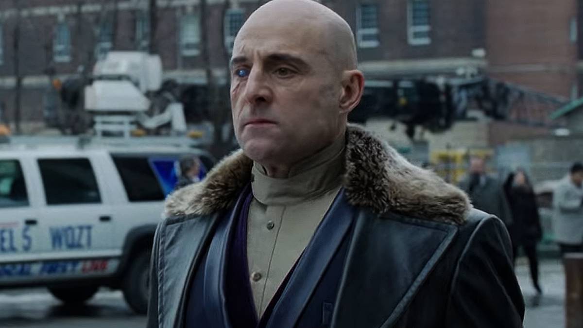 Dune Prequel Series Adds Mark Strong as Emperor Javicco Corrino