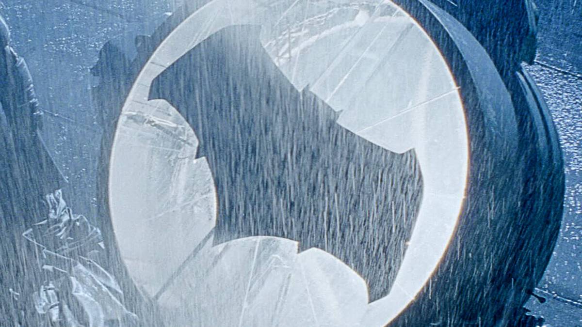 Batman Deploys His New Signal-Breaker in Detective Comics #986