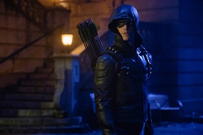 Elseworlds Teaser Photos Reveal a Very Different Arrowverse