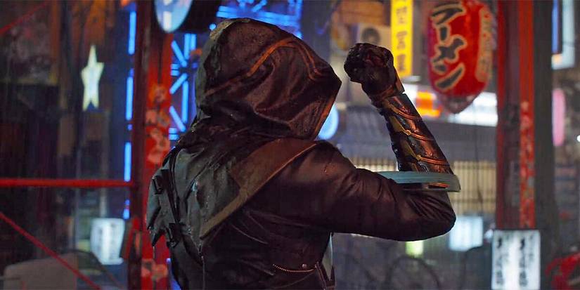 Hawkeye Debuts His MCU Ronin Look in New Trailer