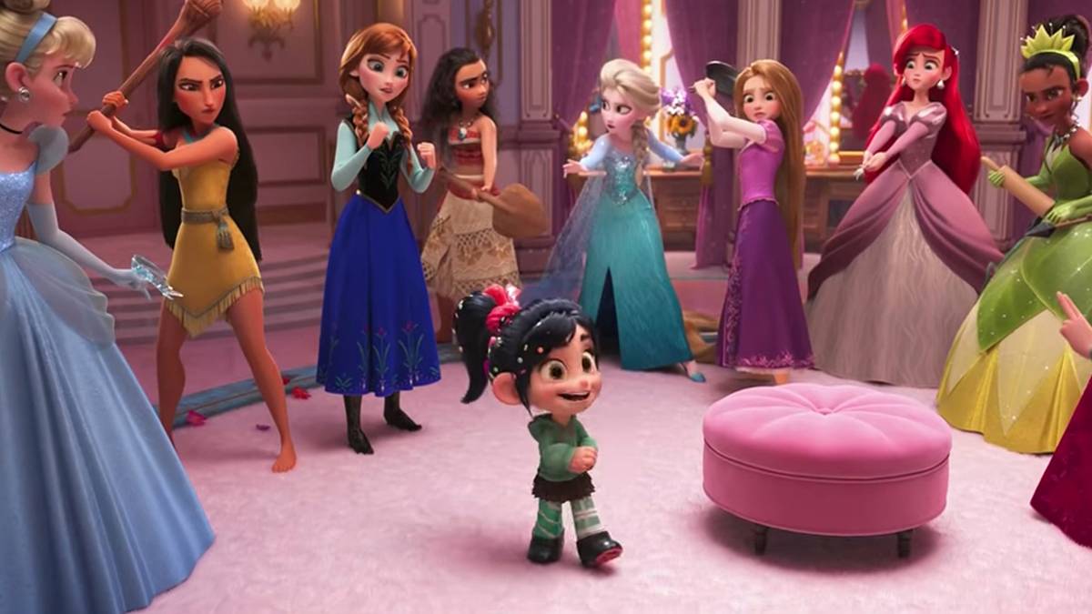 Disney Princess Fail Artist Modernizes Disney Characters By Placing