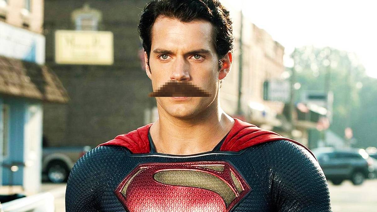 Henry Cavill's Superman Mustache Revealed in Justice League Photo