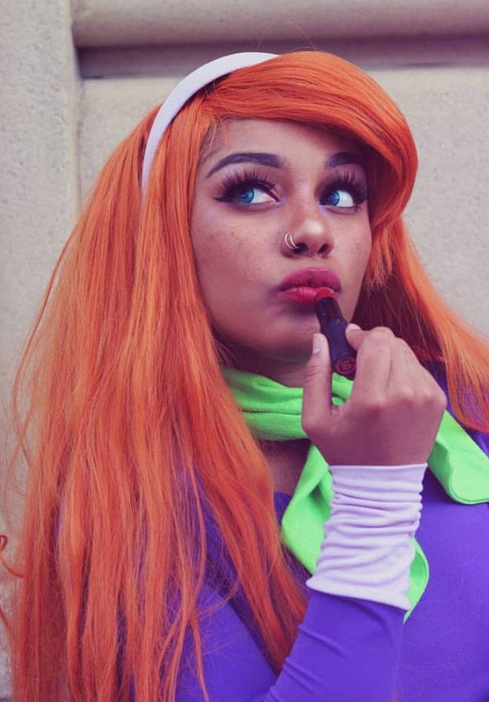 Scooby-Doo: The 10 Best Daphne Cosplays