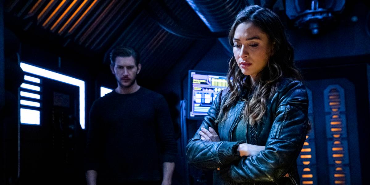 The 100: A Longtime Character Makes the Ultimate Sacrifice