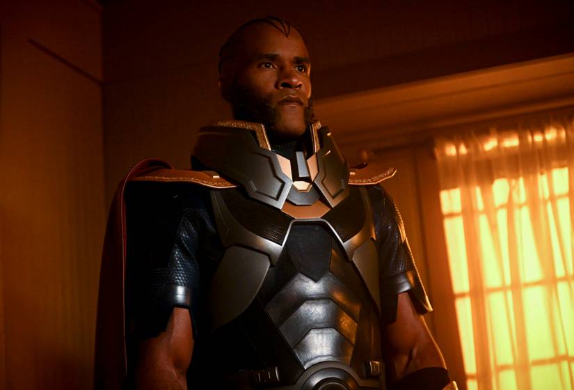 The Monitor Confronts Oliver and Diggle in New Arrow Photos