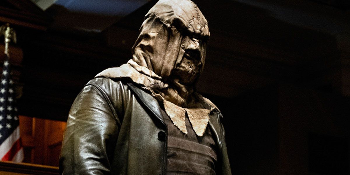 Batwoman Reinvents Executioner in New Photo | CBR