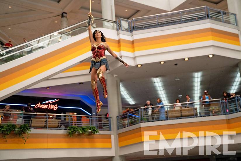 Wonder Woman Makes a Dramatic Entrance in New 1984 Photo