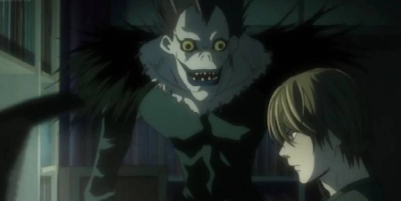 Death Note: 5 Times Ryuk Was The Best Friend Light Could Have (& 5 Why ...