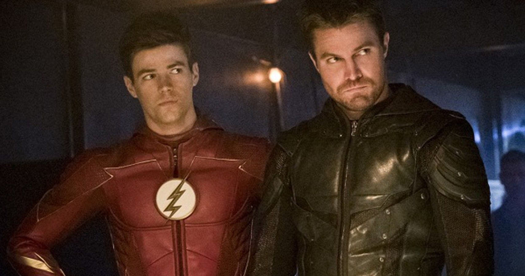 Arrowverse: 10 Things That Make No Sense About Flash & Arrow's Relationship