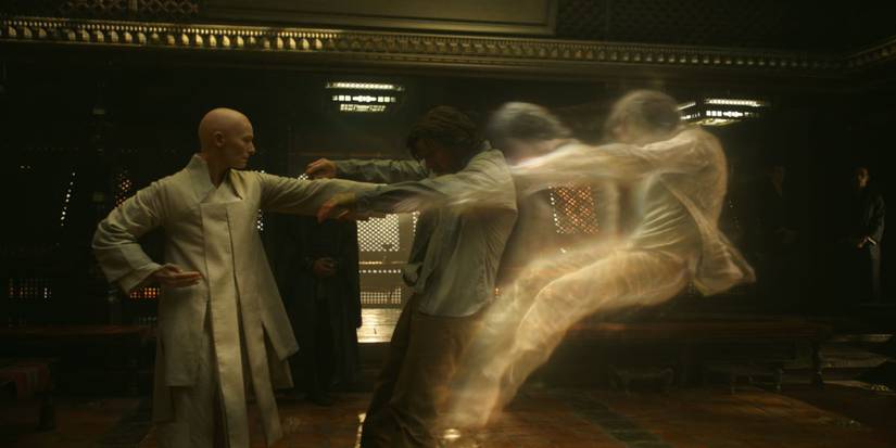 10 Coolest Ways Superheroes Can Fly (& The Pros and Cons of Each)