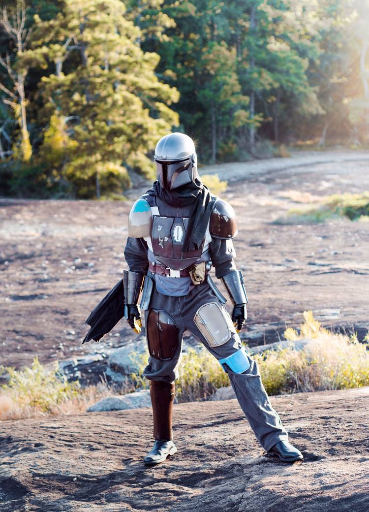 10 Epic Mandalorian Cosplay (That Every Star Wars Fan Needs To See)