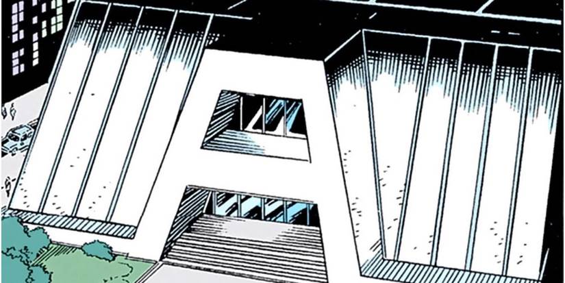 10 Best Superhero Headquarters In Comics