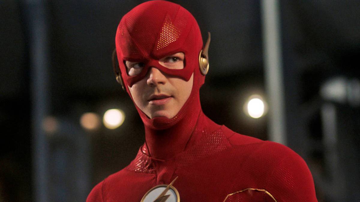 The Flash Promos Tease Barry's Return to the Mirrorverse