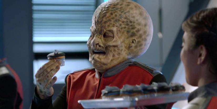 The Orville: The 10 Smartest Crew Members, Ranked By Intelligence