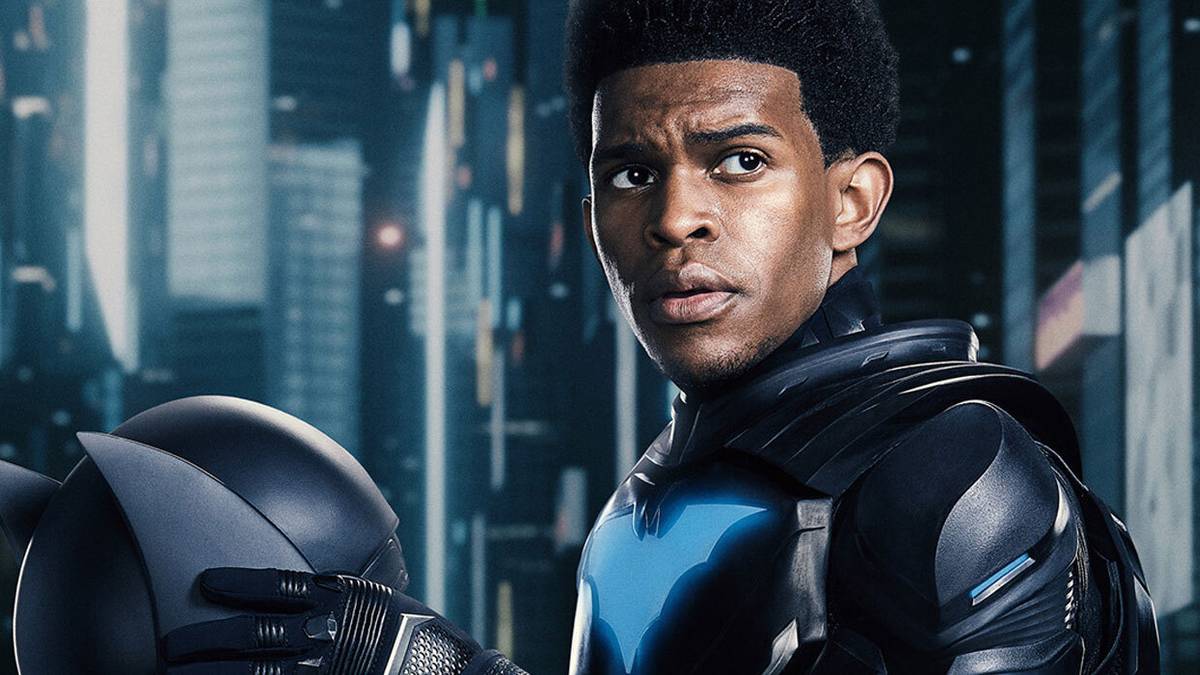 Batwoman: Luke Fox Becomes Batwing in Official Photos