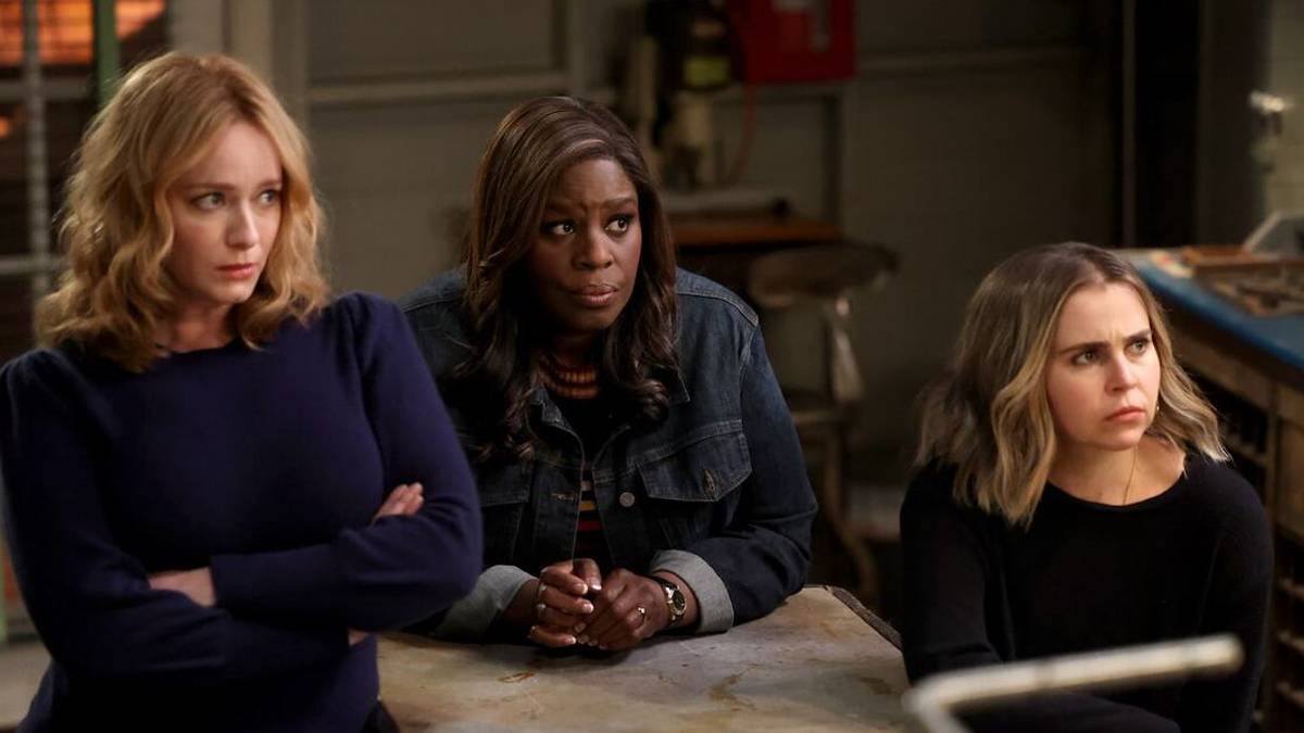 Good Girls: Beth Has Finally Pushed Dean Too Far
