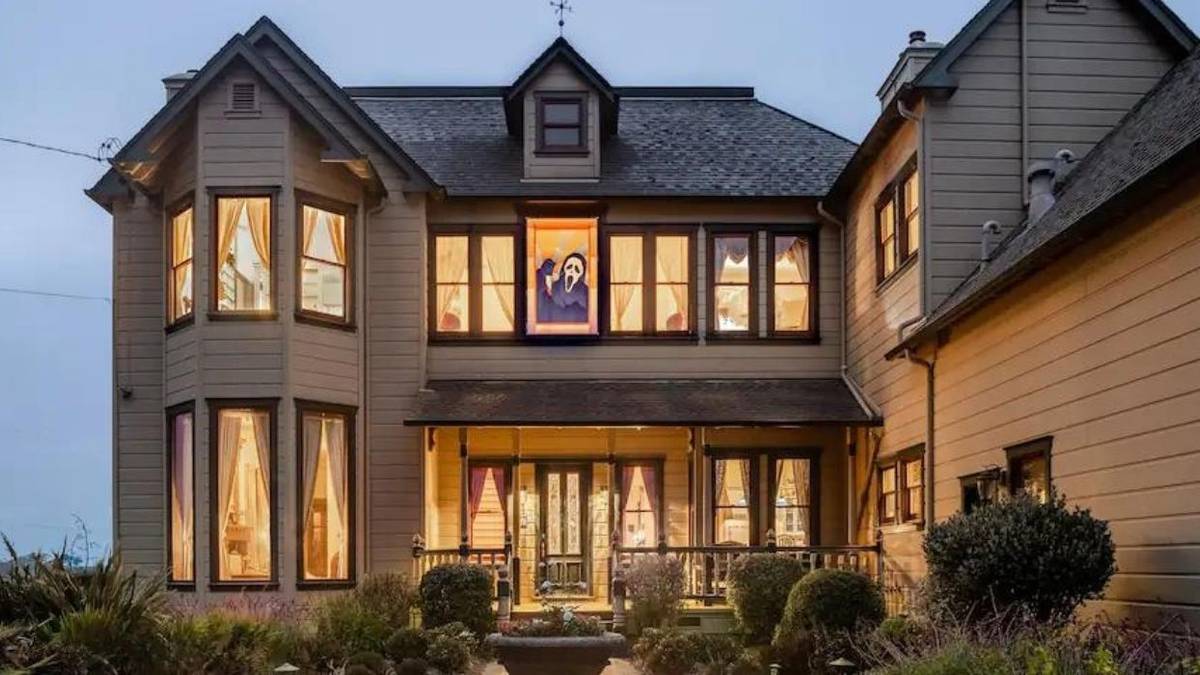 The Original Scream House Is About to Be Available for Airbnb Bookings
