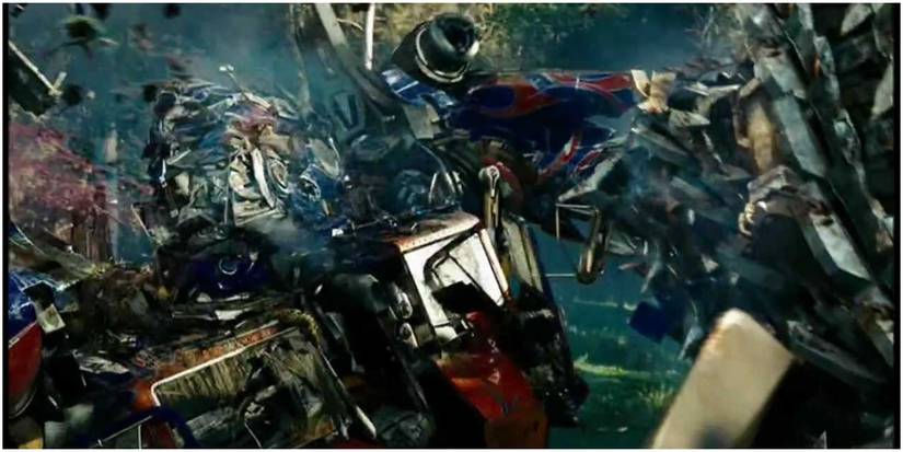 Transformers: 9 Things From Michael Bay's Movies That Don't Really Hold ...