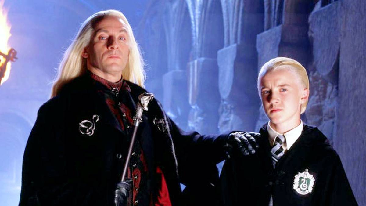 Jason Isaacs Reveals Whether Harry Potter's Draco Is a Better Son Than The White Lotus' Saxon