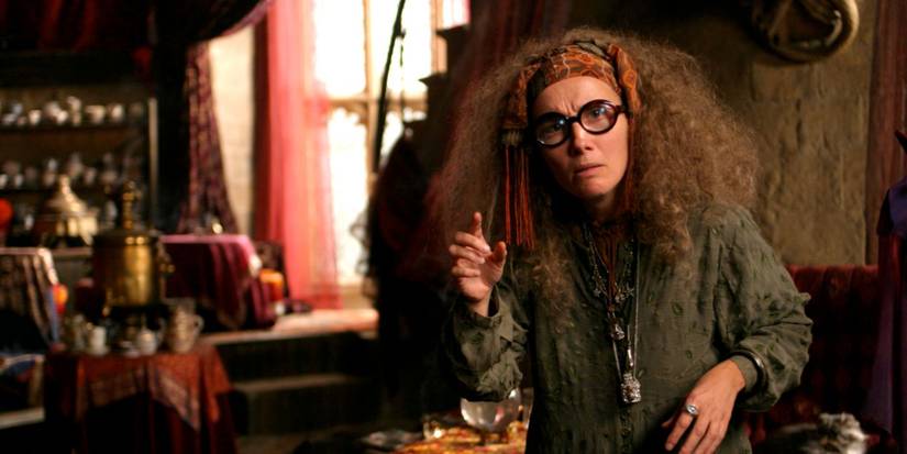 A Fan Theory Claims Trelawney Predicted Harry Potter’s Horcrux Status