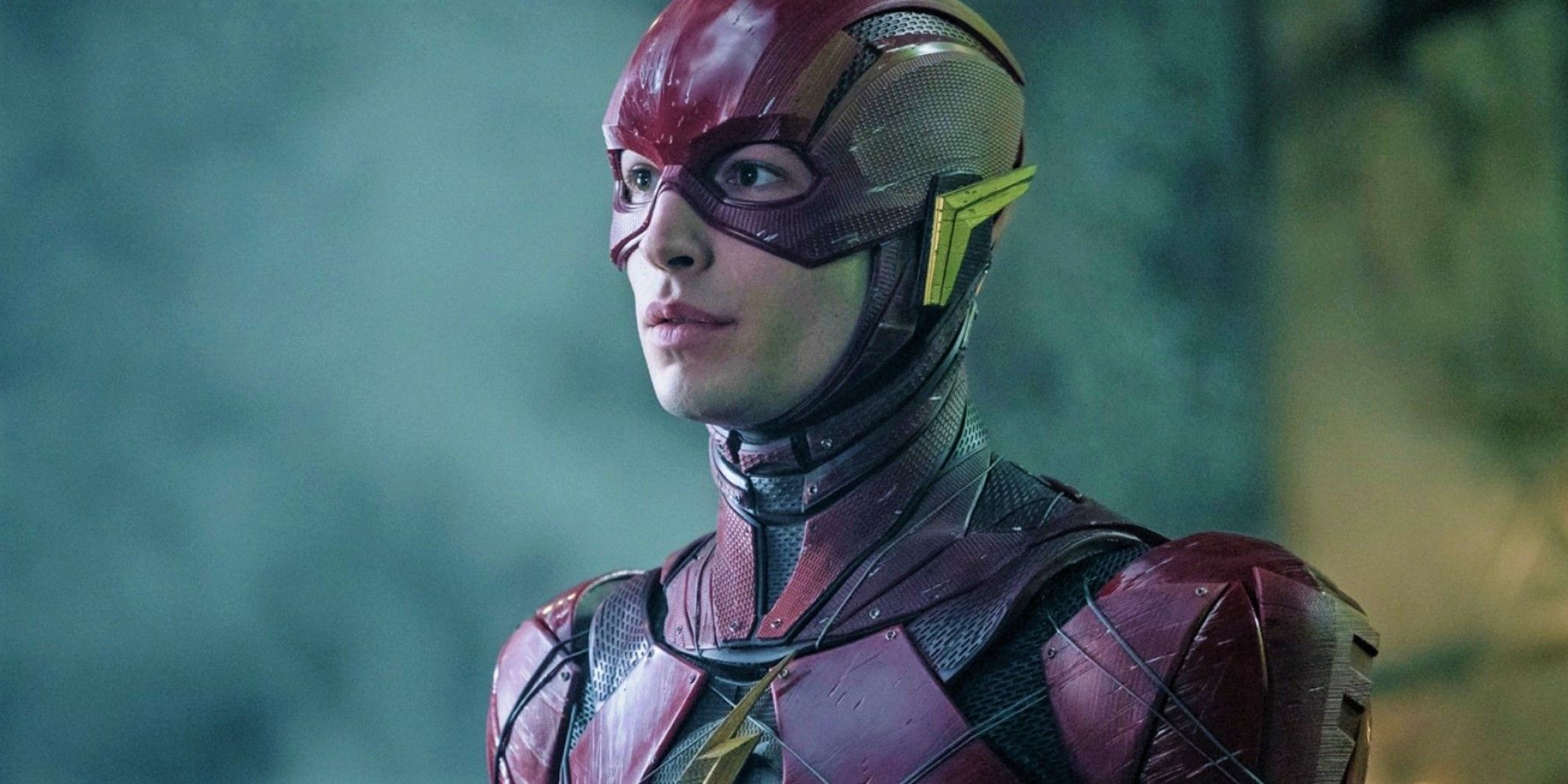 Ezra Miller's New Flash Costume Is More Comics-Accurate - Except for ...