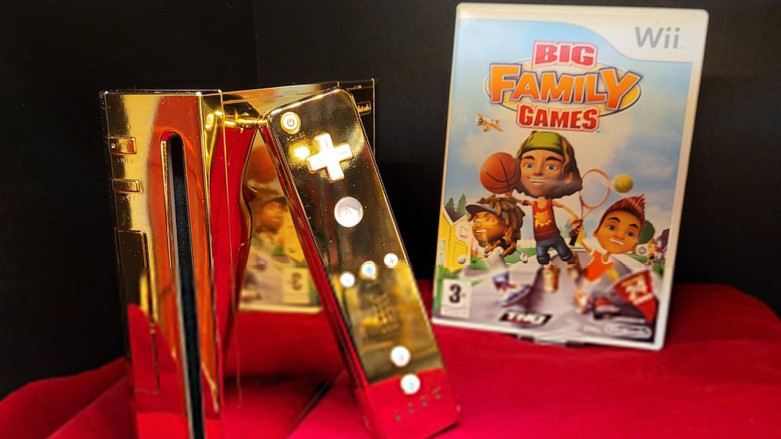 Queen Elizabeth's One-of-a-Kind Gold Nintendo Wii Is Up for Auction