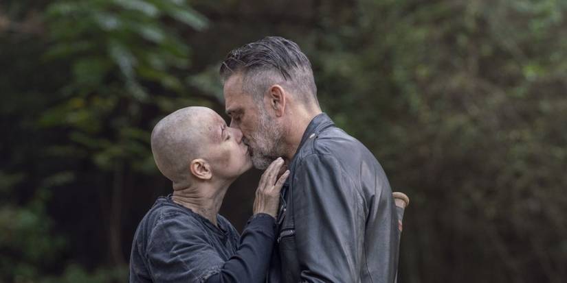 10 Cringiest Things In The Walking Dead