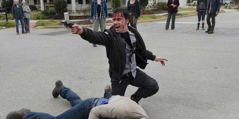 10 Cringiest Things In The Walking Dead