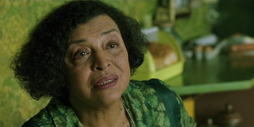 Why The Oracle Was Recast in The Matrix Revolutions