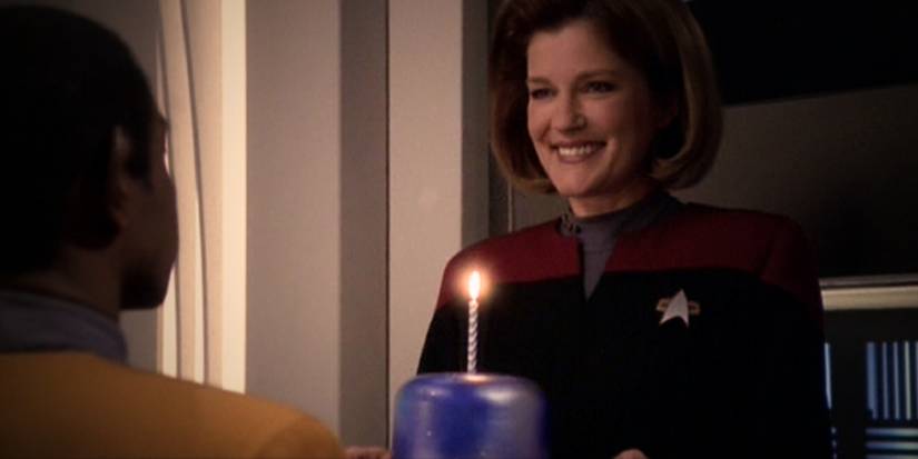Voyager's Janeway Is Star Trek's Most Important Captain