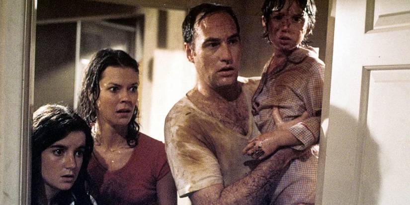 Poltergeist Review: The ‘80s Haunted House Movie That Breaks 1 of ...
