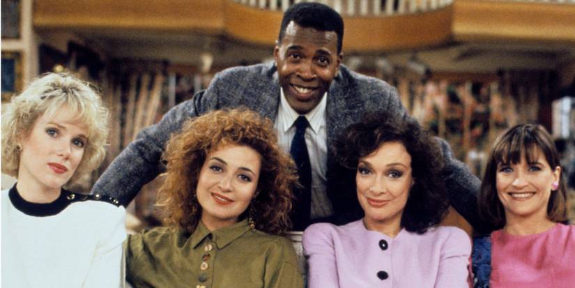 10 Classic Sitcoms That Are (Almost) as Good as the Golden Girls